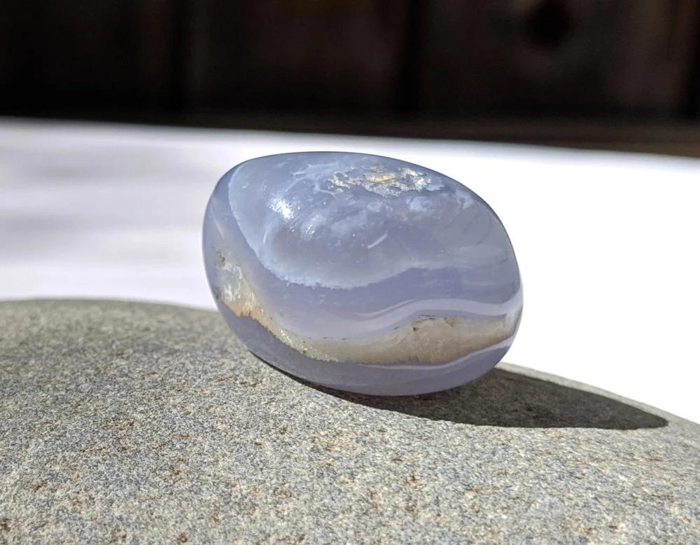 Blue Lace Agate Meaning And Spiritual Properties – Spirit Magicka