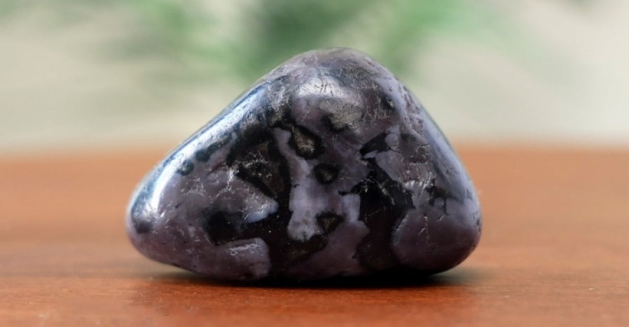 Indigo Gabbro Meaning And Spiritual Properties – Spirit Magicka