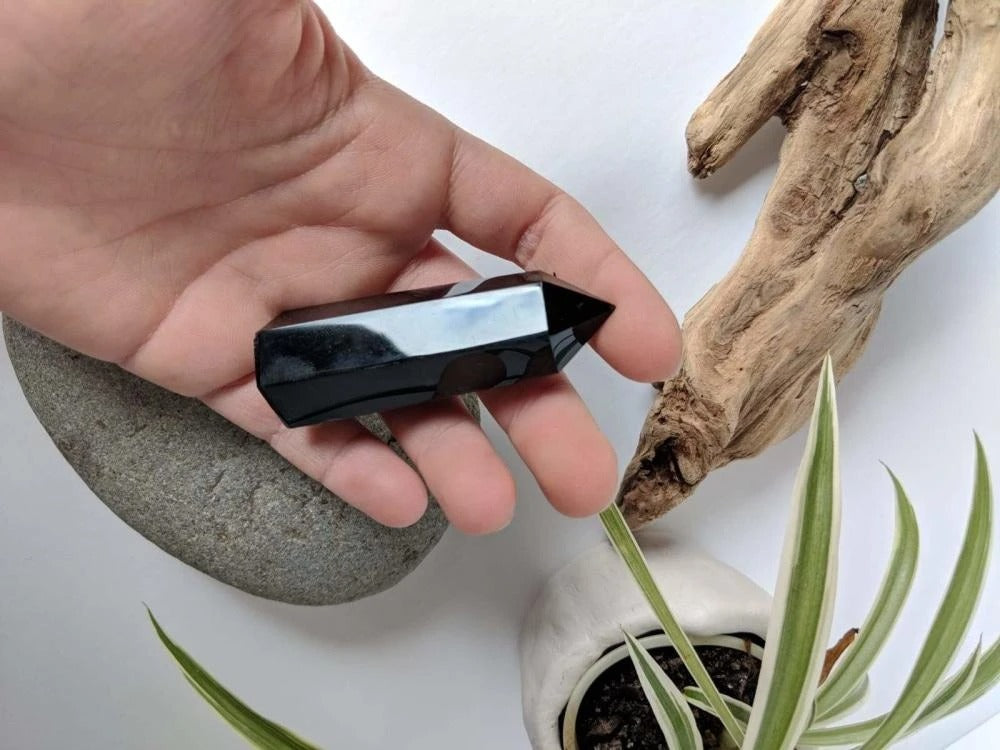 Obsidian Crystal Meaning – Spirit Magicka