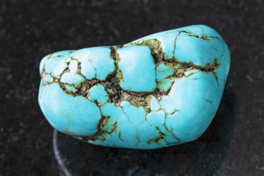 Blue Howlite Meaning And Spiritual Properties – Spirit Magicka