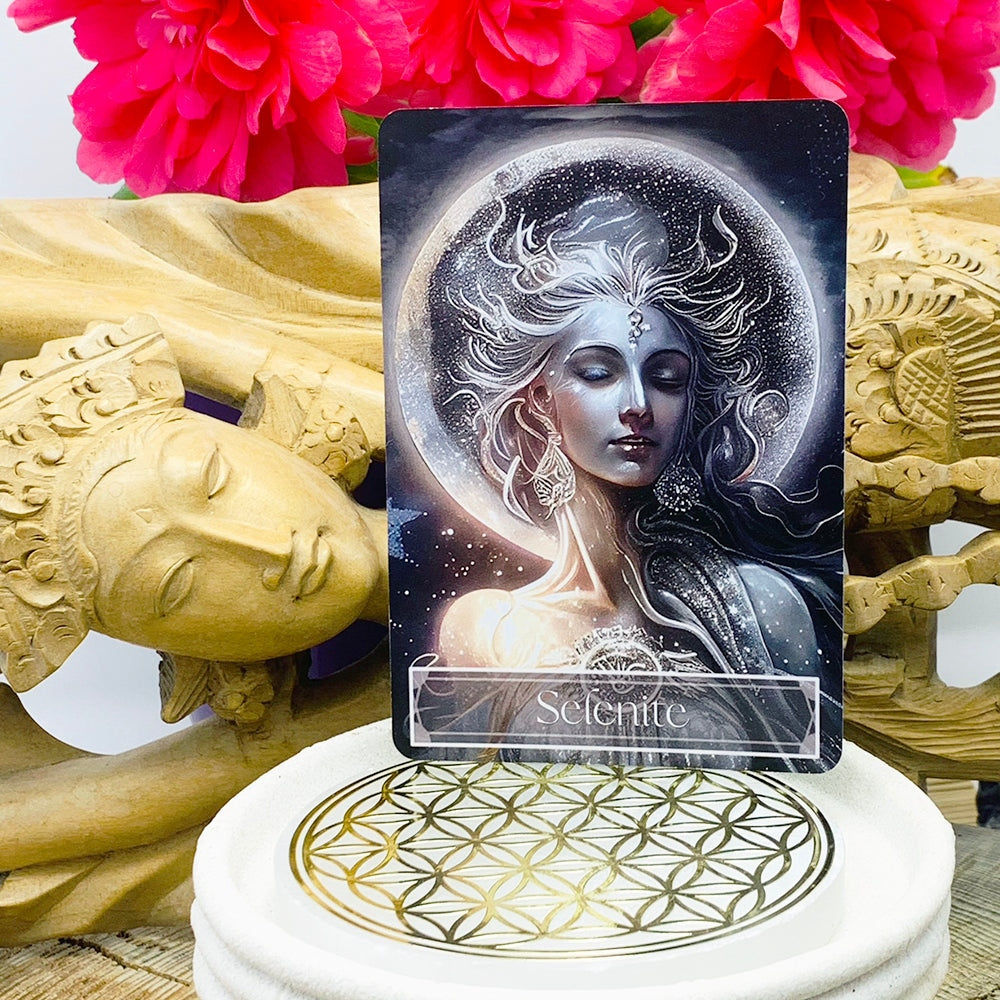 Sacred Feminine Awakening Oracle Cards & 13 Crystal Altar Set – Spirit ...