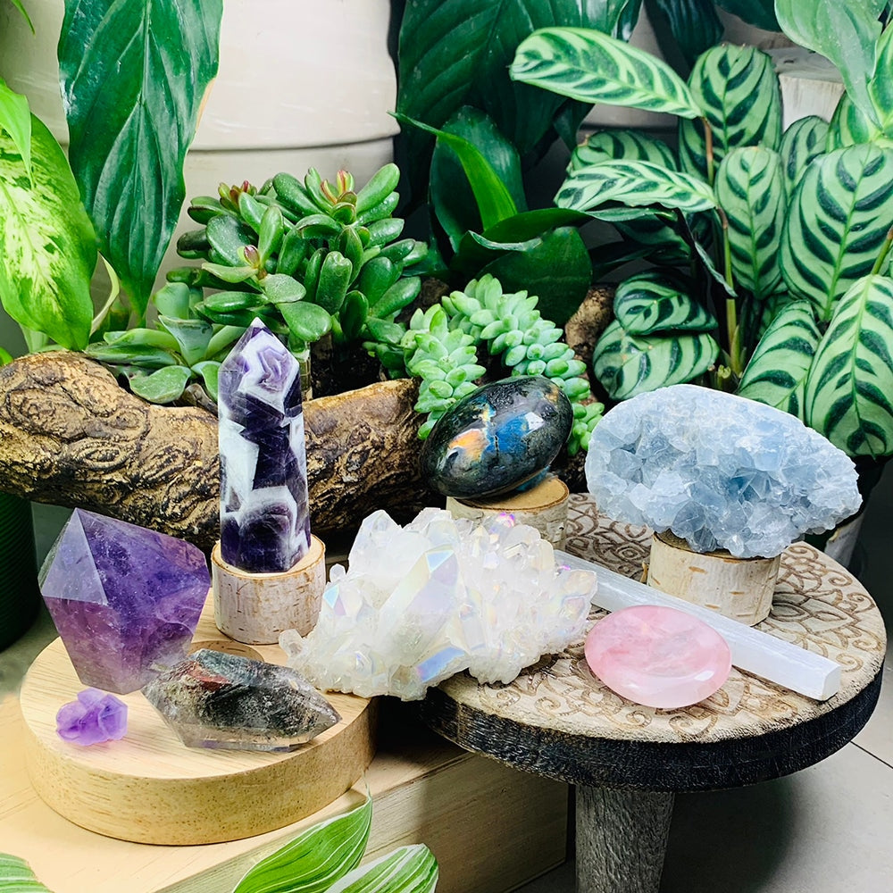 9-Piece Crystal Peaceful Sleep Altar Set – Spirit Magicka