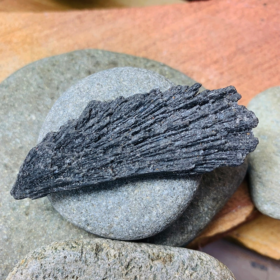 Black Kyanite Natural Fan – Spirit Magicka