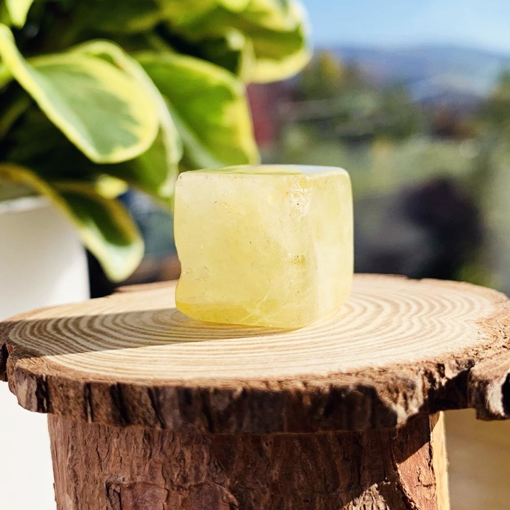 Citrine Tumbled Cube – Spirit Magicka