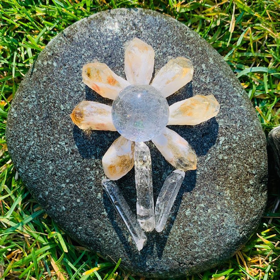 Clear Quartz Crystal Mini Flower Power Set 🌼 – Spirit Magicka