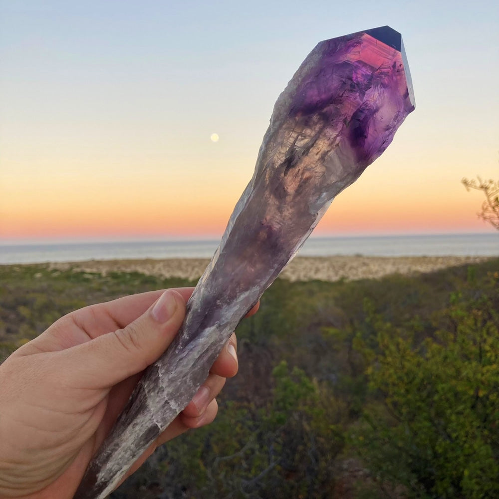 Dark Amethyst Crystal Shard (Large) – Spirit Magicka