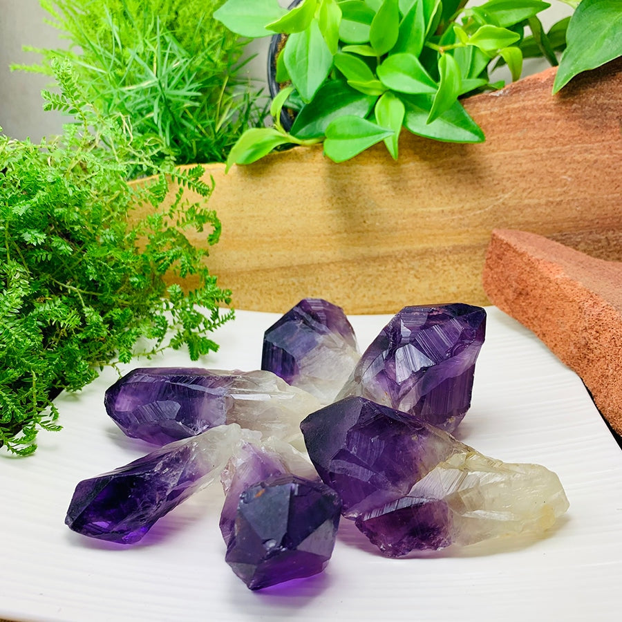 Dark Amethyst Crystal Shard (Medium) – Spirit Magicka