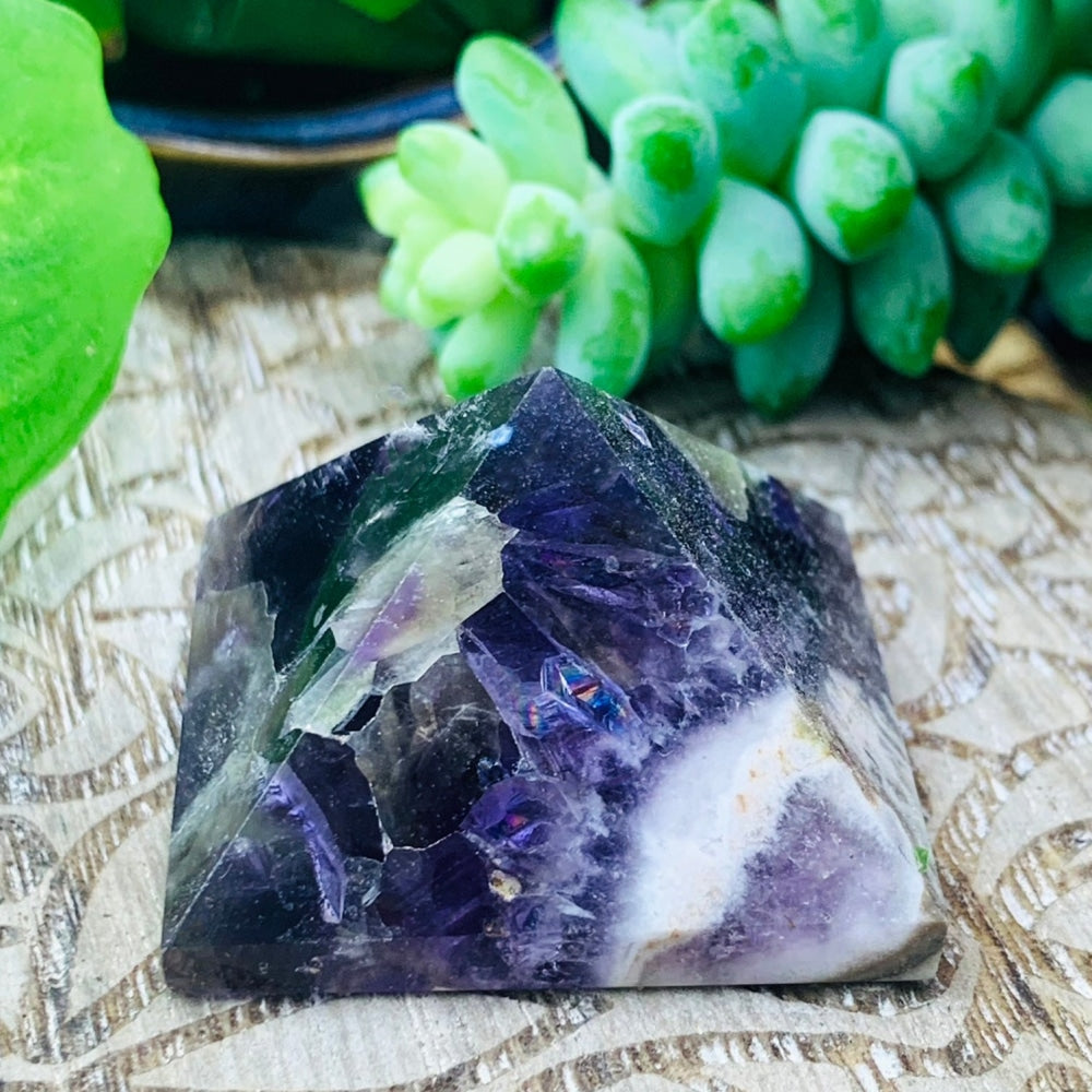 Dream Amethyst Pyramid - Small – Spirit Magicka