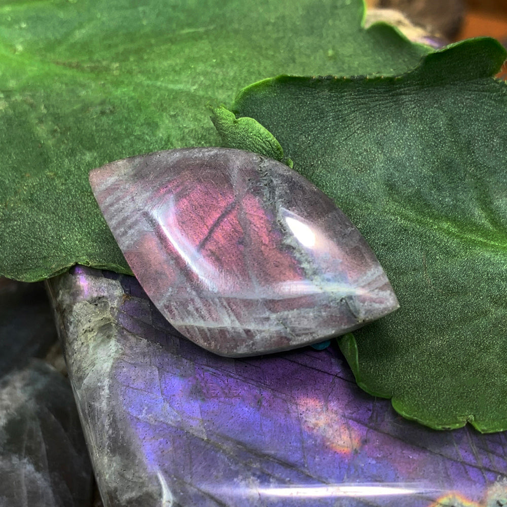 Labradorite Flash Purple Cabochon – Spirit Magicka