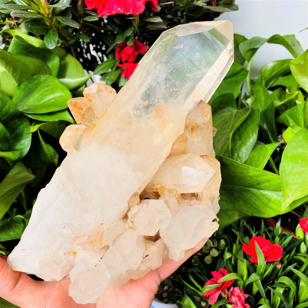 Large (4.63 lbs) Freeform Quartz Shard (Item #0054) – Spirit Magicka