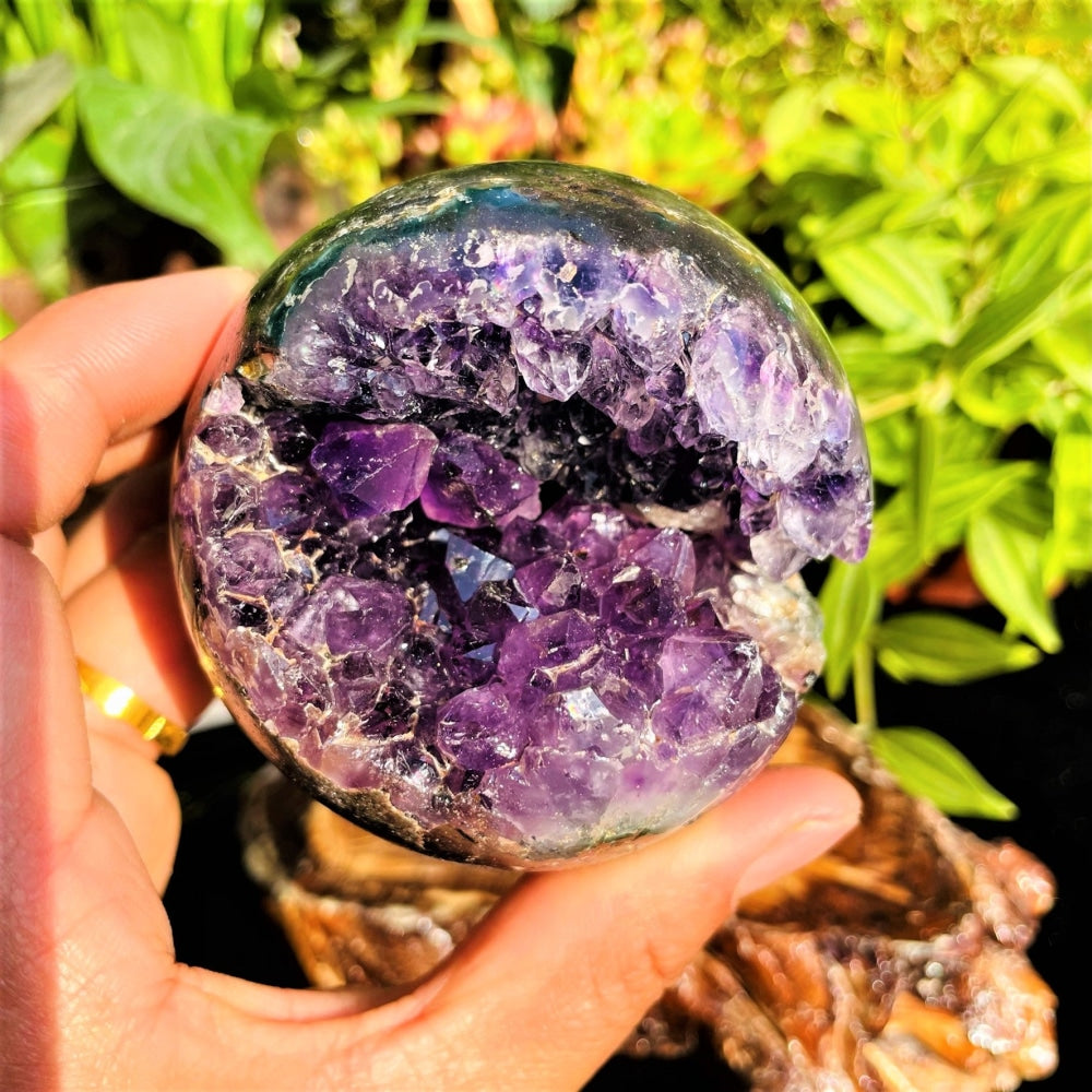 Large Amethyst Geode Sphere (Item #00102) – Spirit Magicka