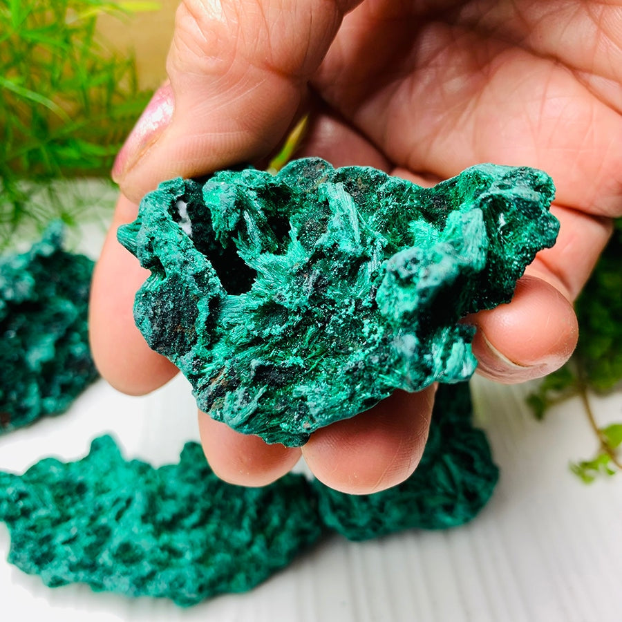 Malachite Rough Natural Stone – Spirit Magicka