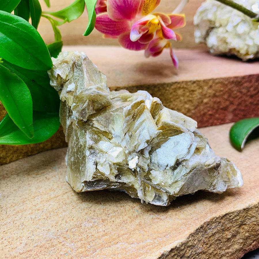 Natural Golden Mica Cluster – Spirit Magicka