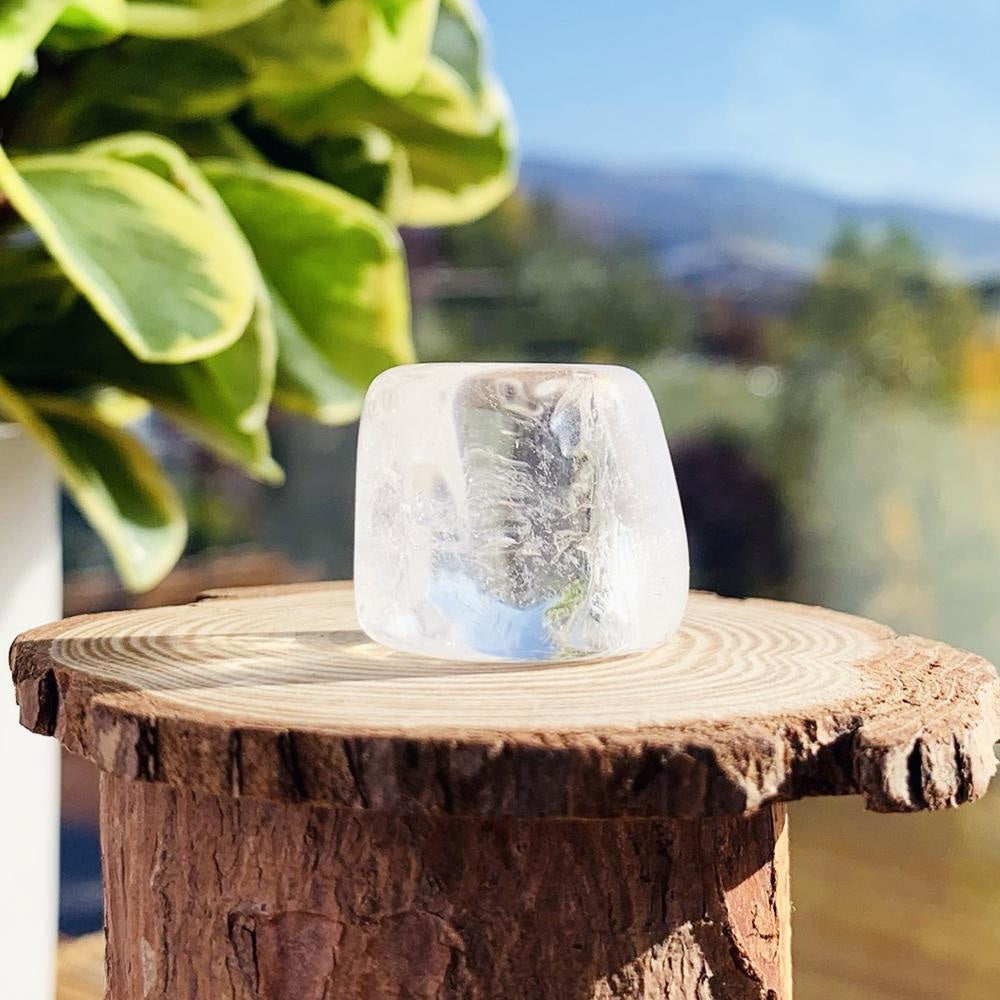 Quartz Tumbled Cube – Spirit Magicka