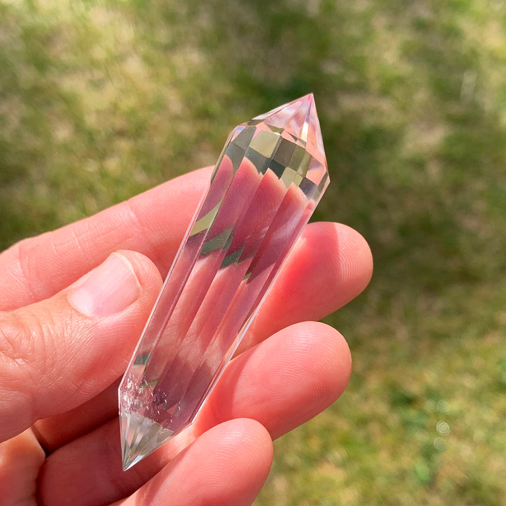 Vogel Cut Quartz Crystal (Energy Healing Wand) – Spirit Magicka