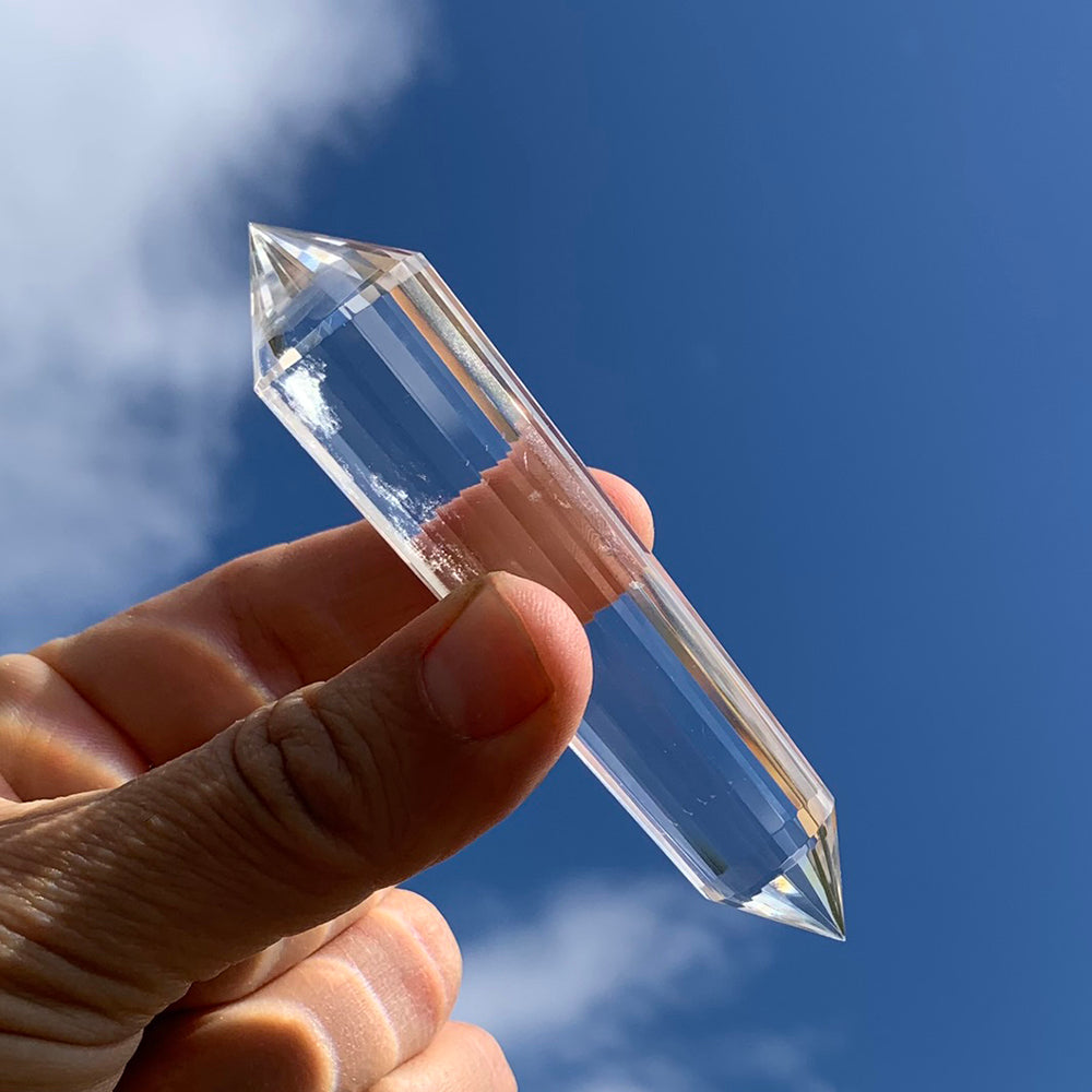 Vogel Cut Quartz Crystal (Energy Healing Wand) – Spirit Magicka