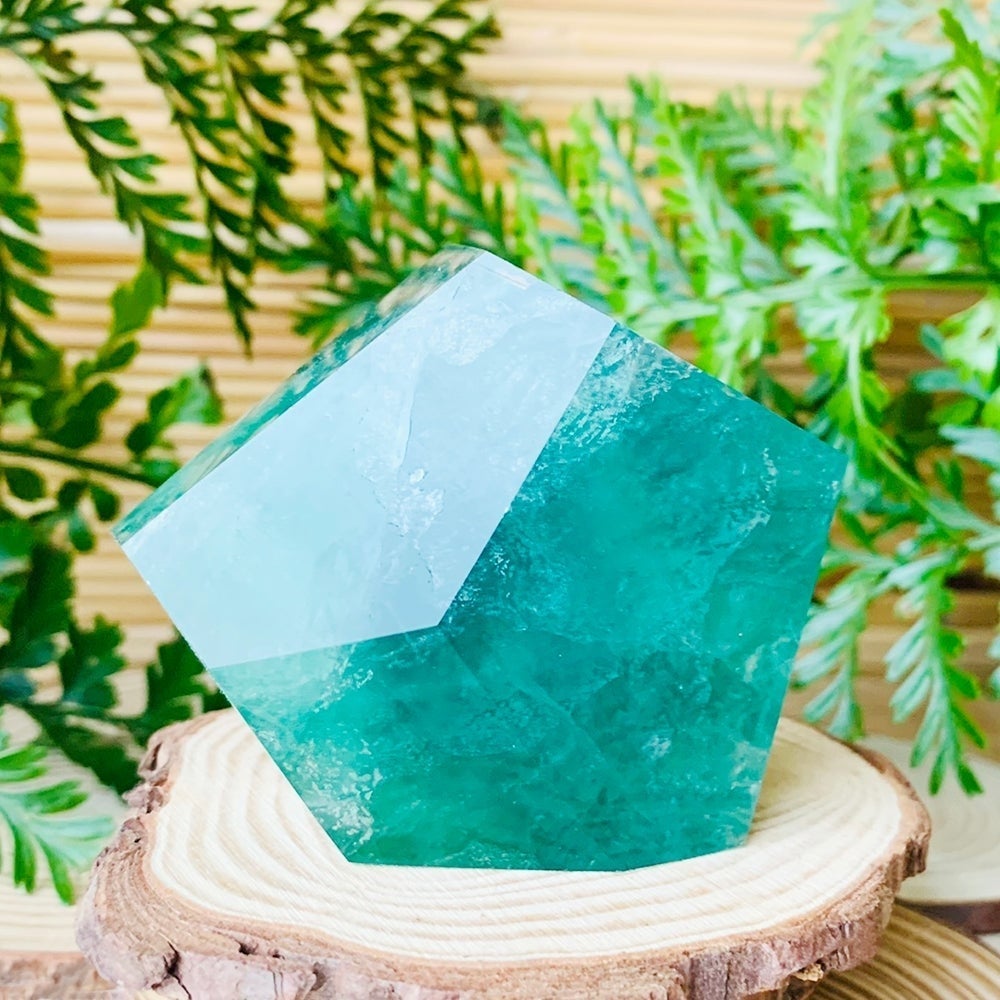 Green Fluorite Chunk – Spirit Magicka